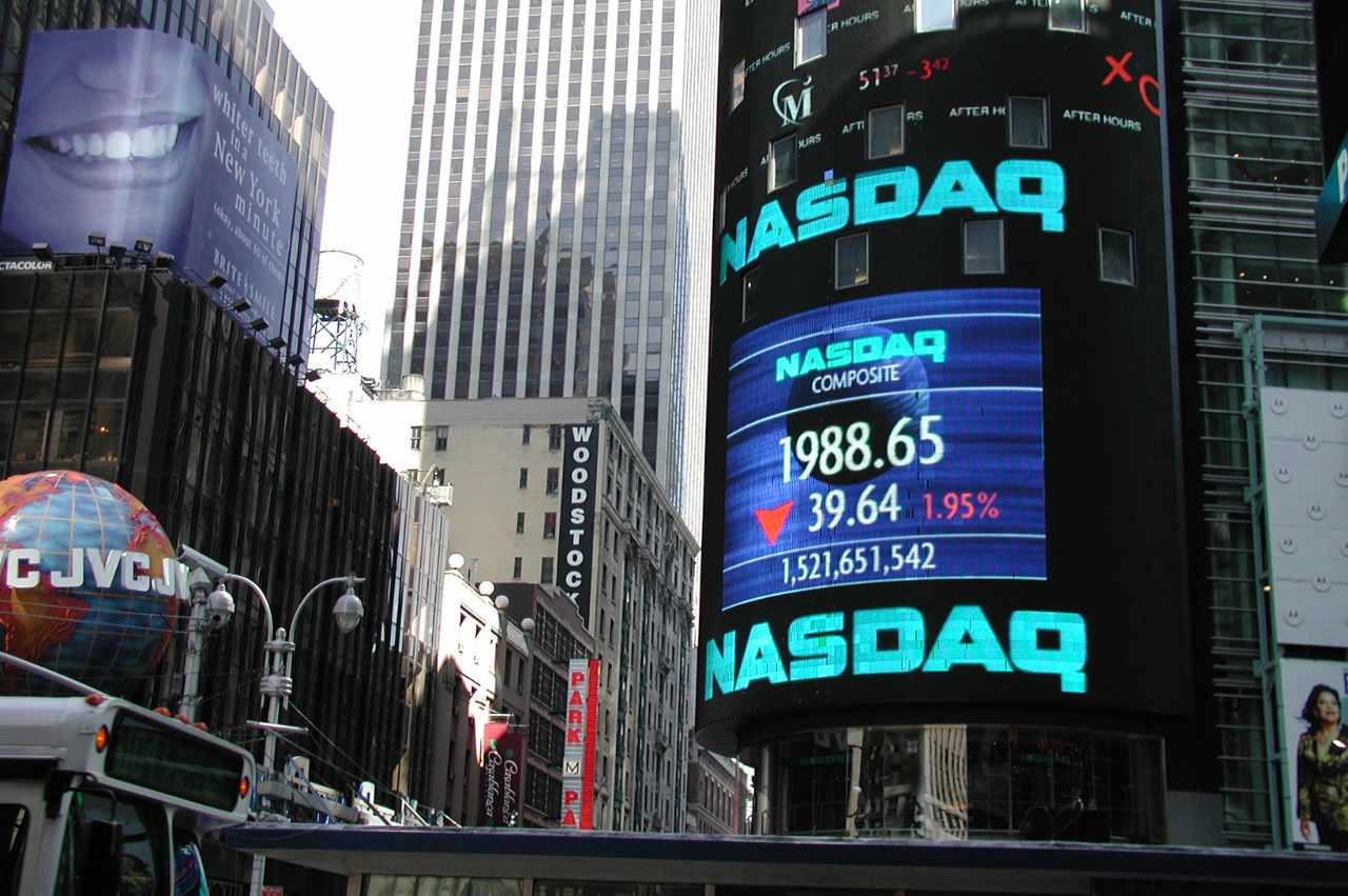 Hvordan kjøpe aksjer på Nasdaq